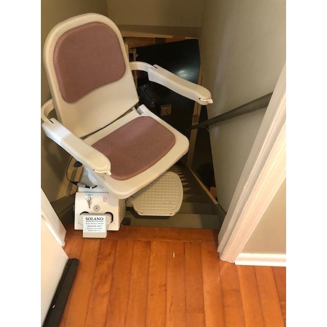 Acorn/Brooks Stair Lift with Free Standard Installation & Warranty - L